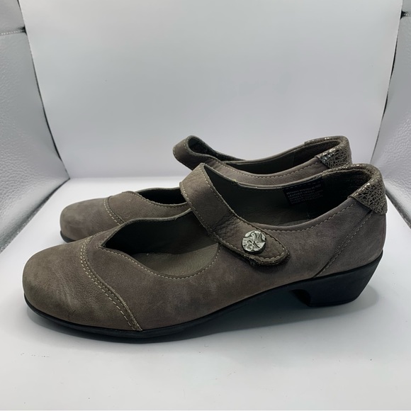 Umberto Raffini | Shoes | Womens Bethany Umberto Raffini Dress Shoes ...
